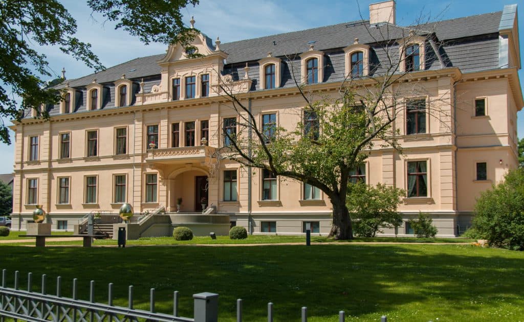 Ribbeck: Ortsentwicklung und Sanierung des Schlosses - LAG Havelland